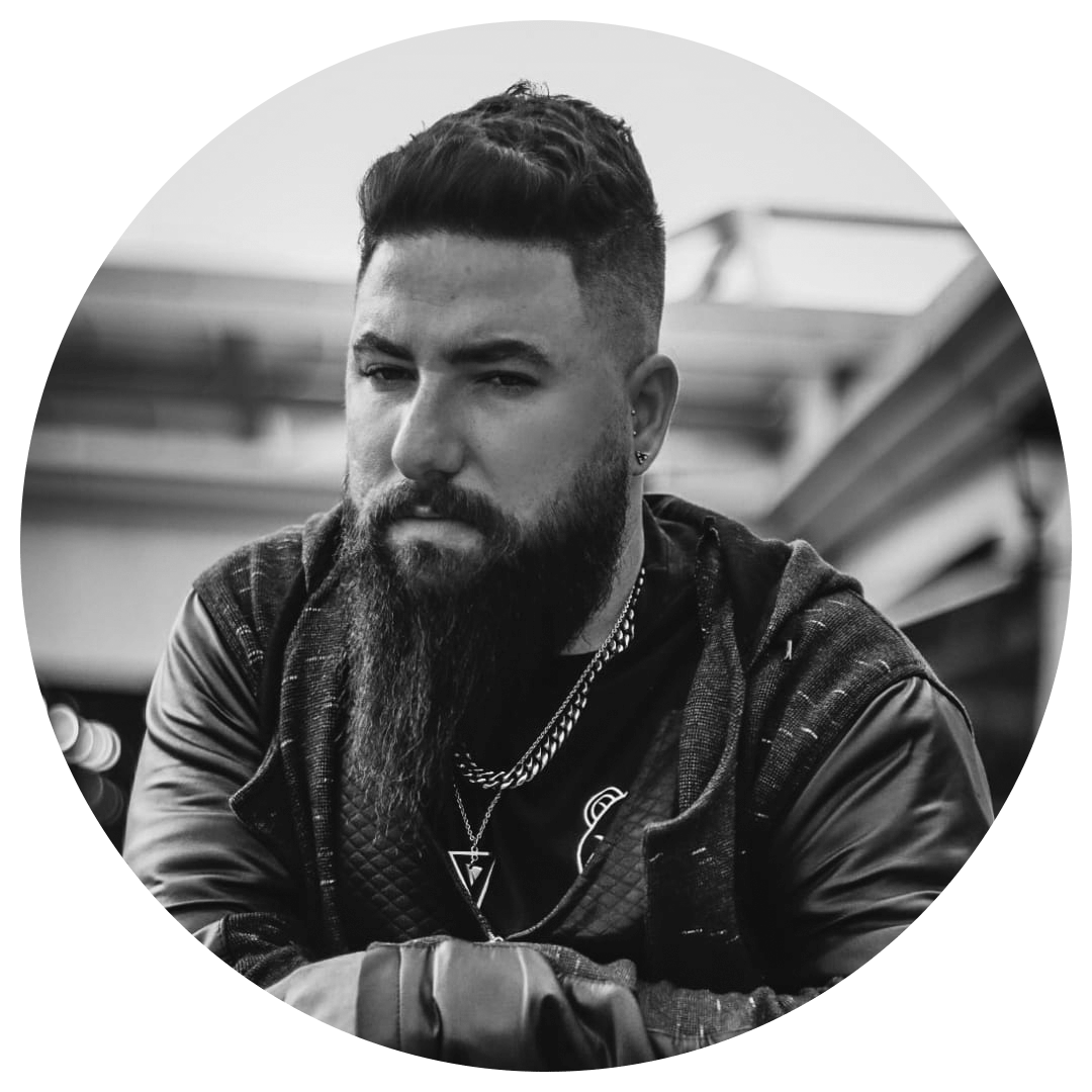 WiKi Digital – צילום מיתוג ועיצוב גרפי